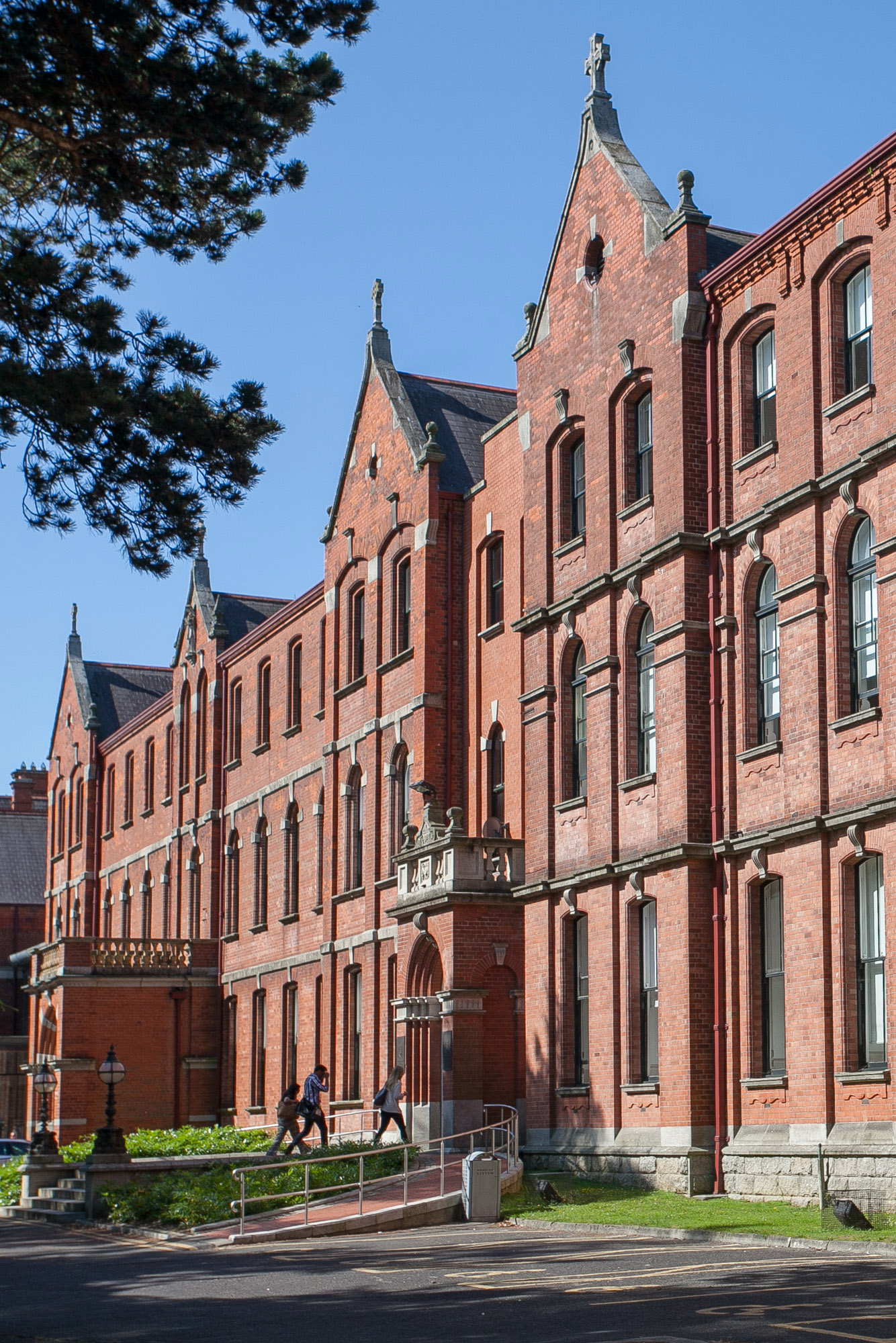 Images and logos | UCD Smurfit School